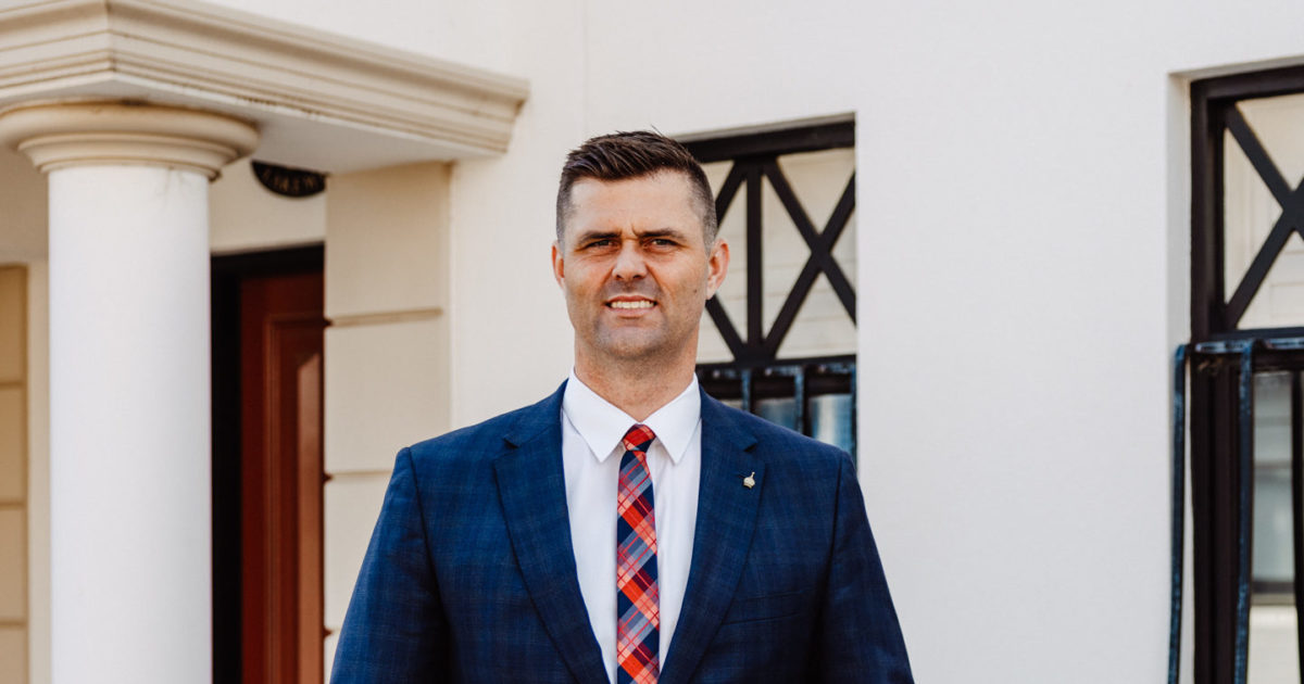 Agent Spotlight: Robert Lonie • Boffo Real Estate